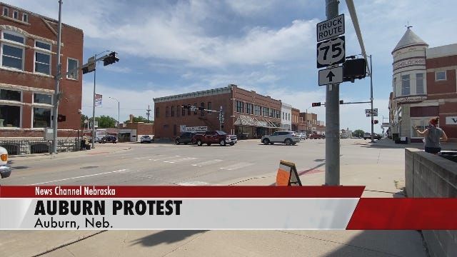 Auburn Adds Its Voice To Saturday Protests - RIVER COUNTRY - NEWS ...