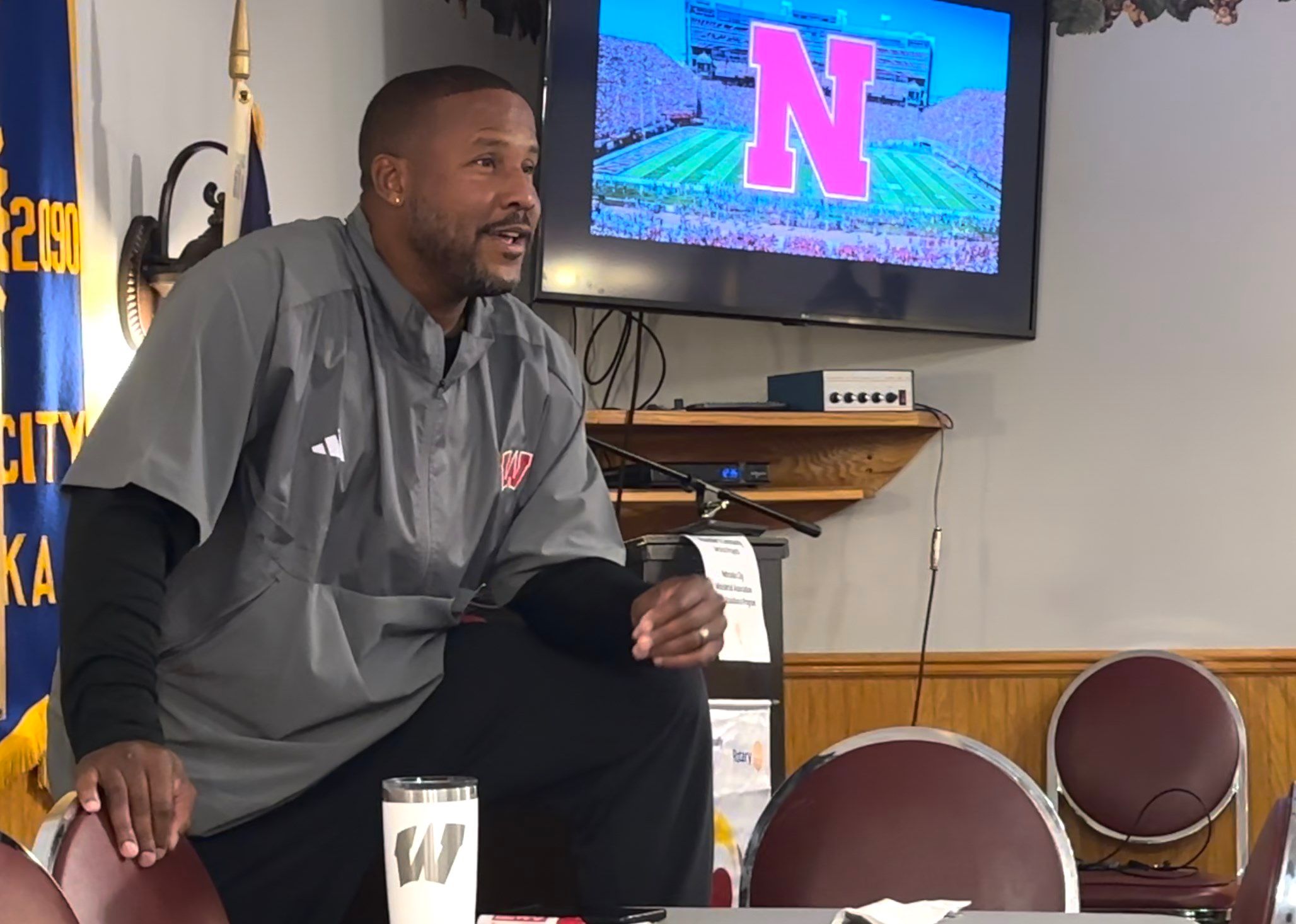 Big Red Buzz: open receivers bait play caller - RIVER COUNTRY - NEWS ...