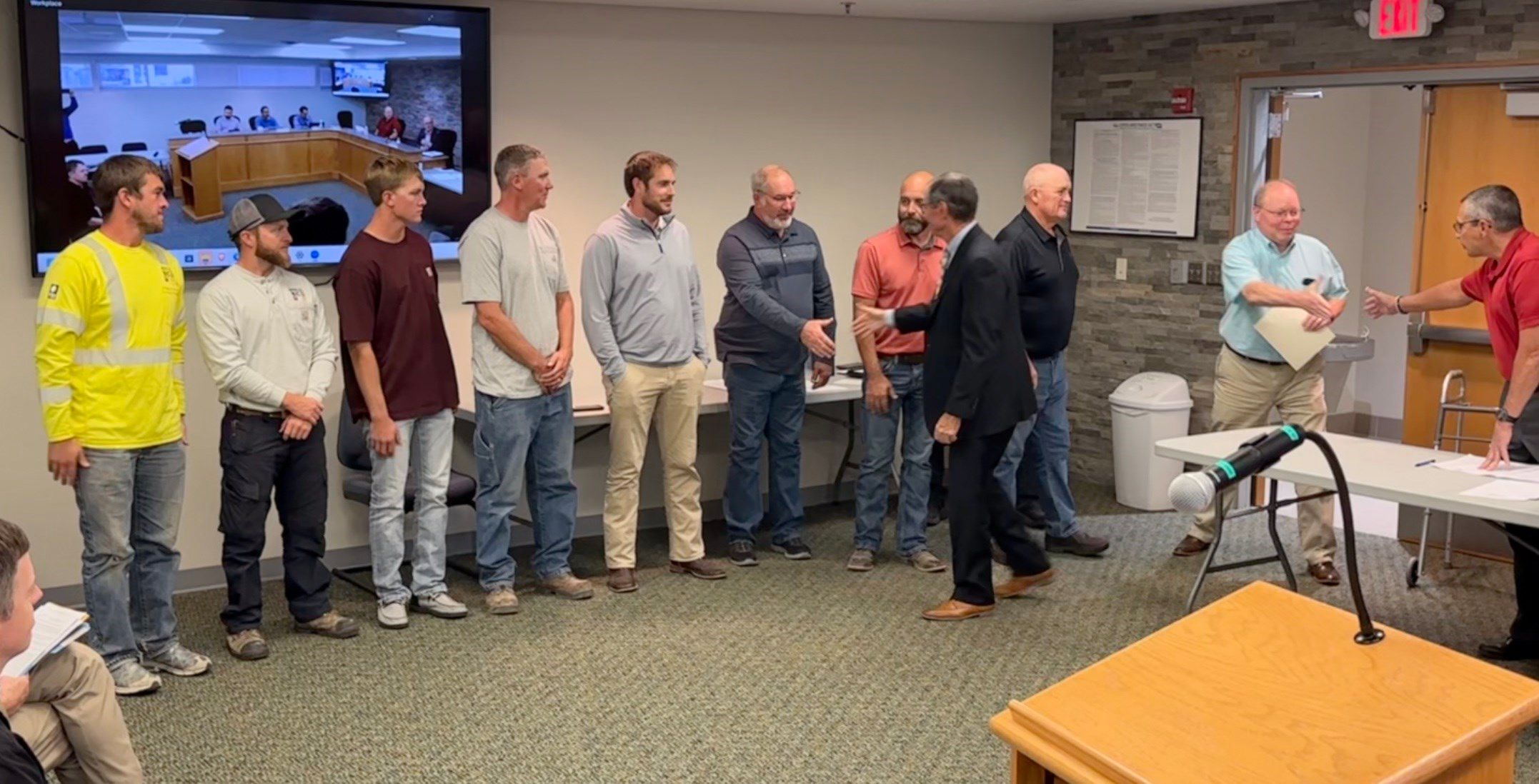 Utility plans LED street lights in nine communities - RIVER COUNTRY ...